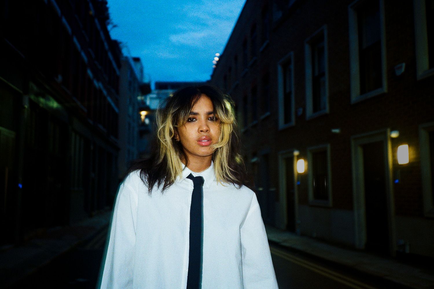 London newcomer Aziya details her 10/10 second EP 'Lonely Castles', from front to back - Dork