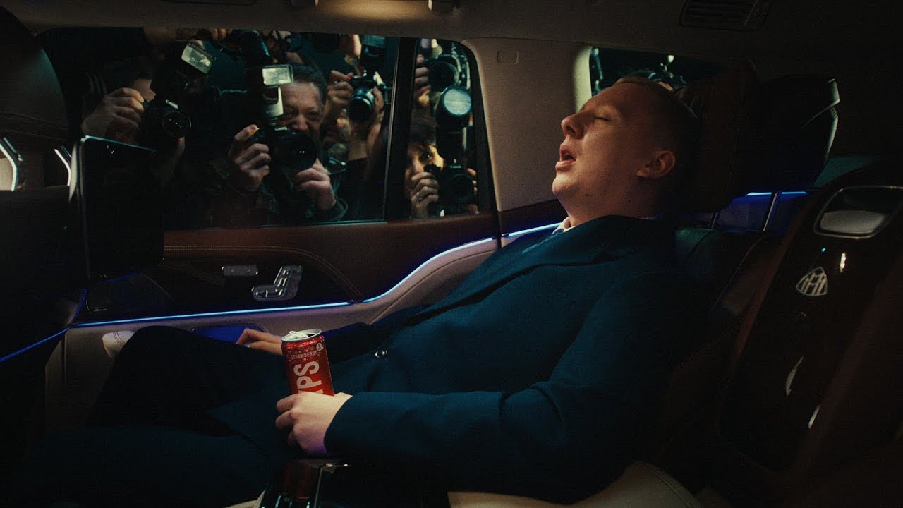 Aitch has shared a new single, 'Famous Girl' - Dork