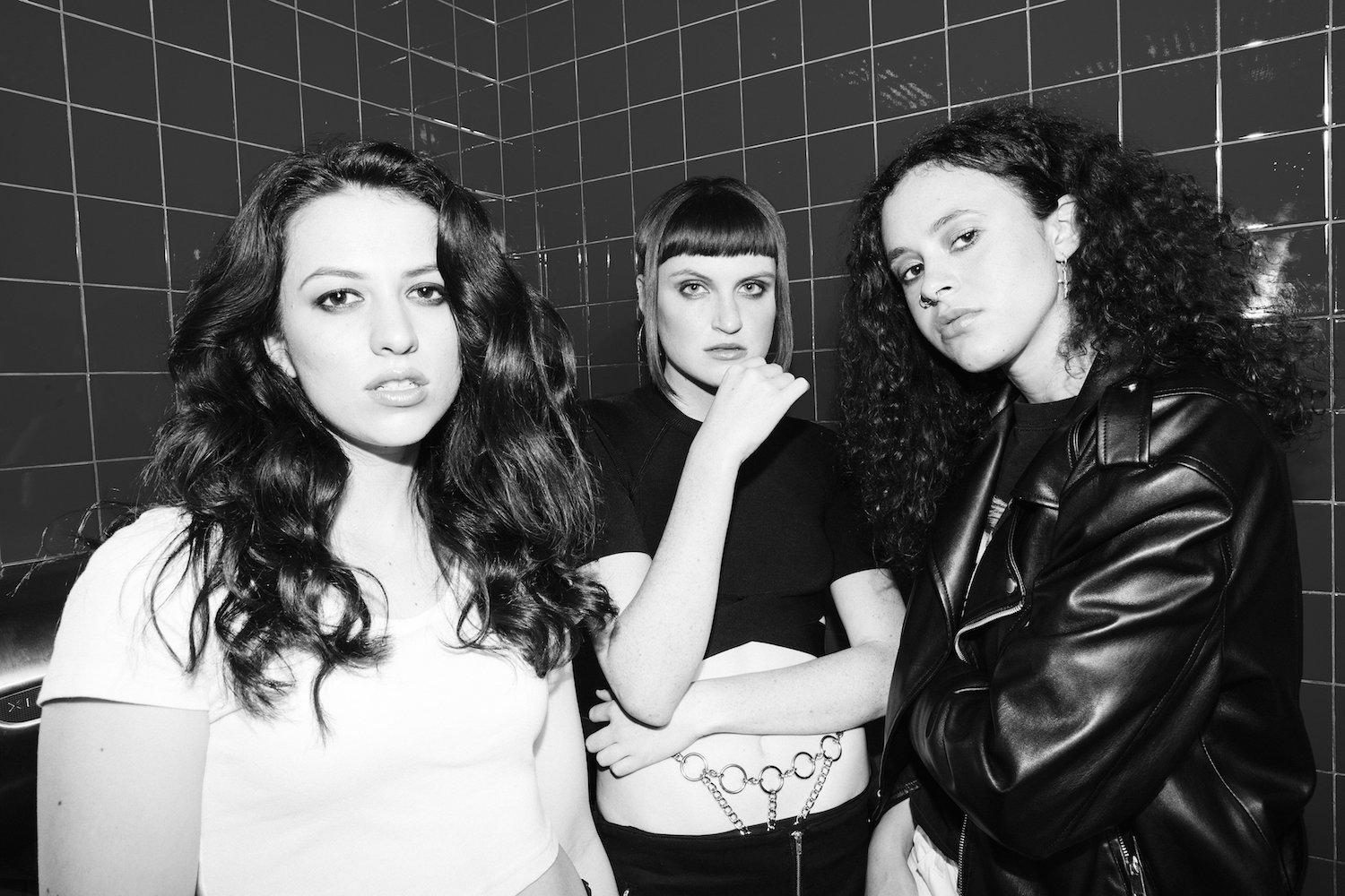 MUNA unveil debut album ‘About U’ - Dork