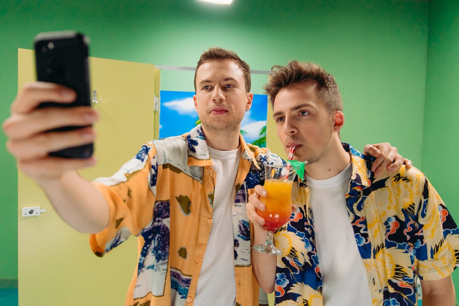 APRE try to find themselves in their new video for ‘Gap Year 2008’ - Dork