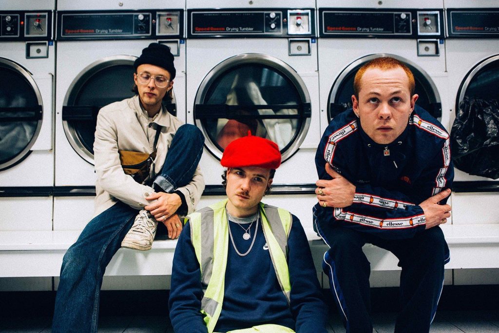 Lady Bird launch their new single 'WWW' with a lockdown-shot video - Dork