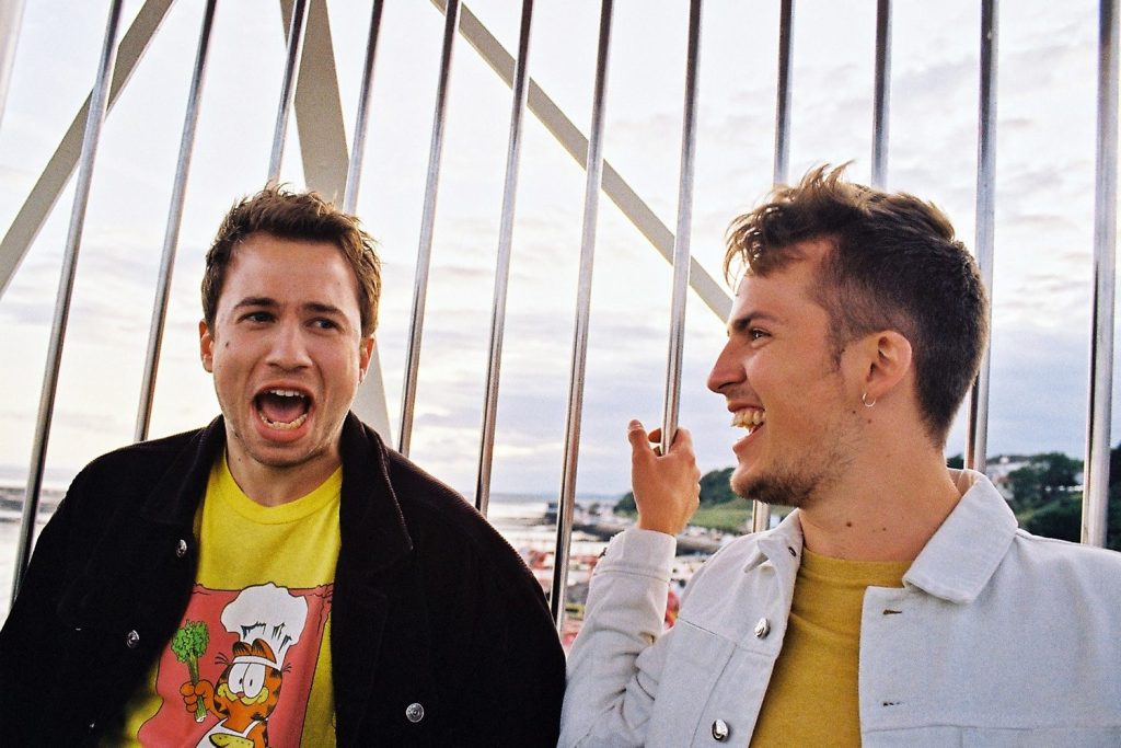 APRE: "See you in the charts" - Dork