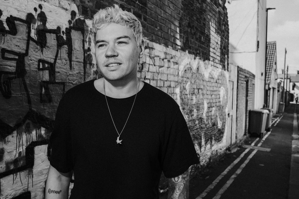 Jamie Grey has debuted his festive new single and video, 'Christmas In ...