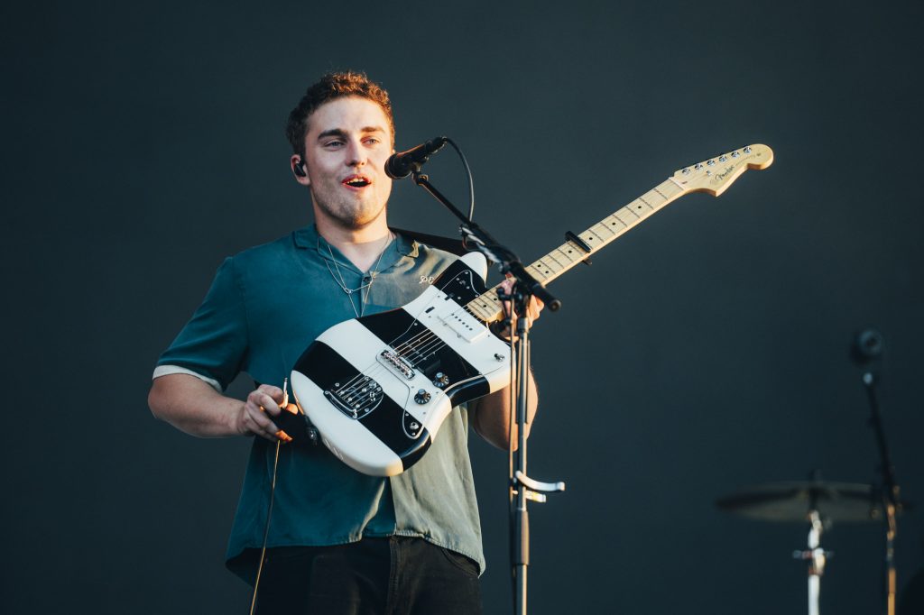 Sam Fender is going to release a new album, 'Live From Finsbury Park ...