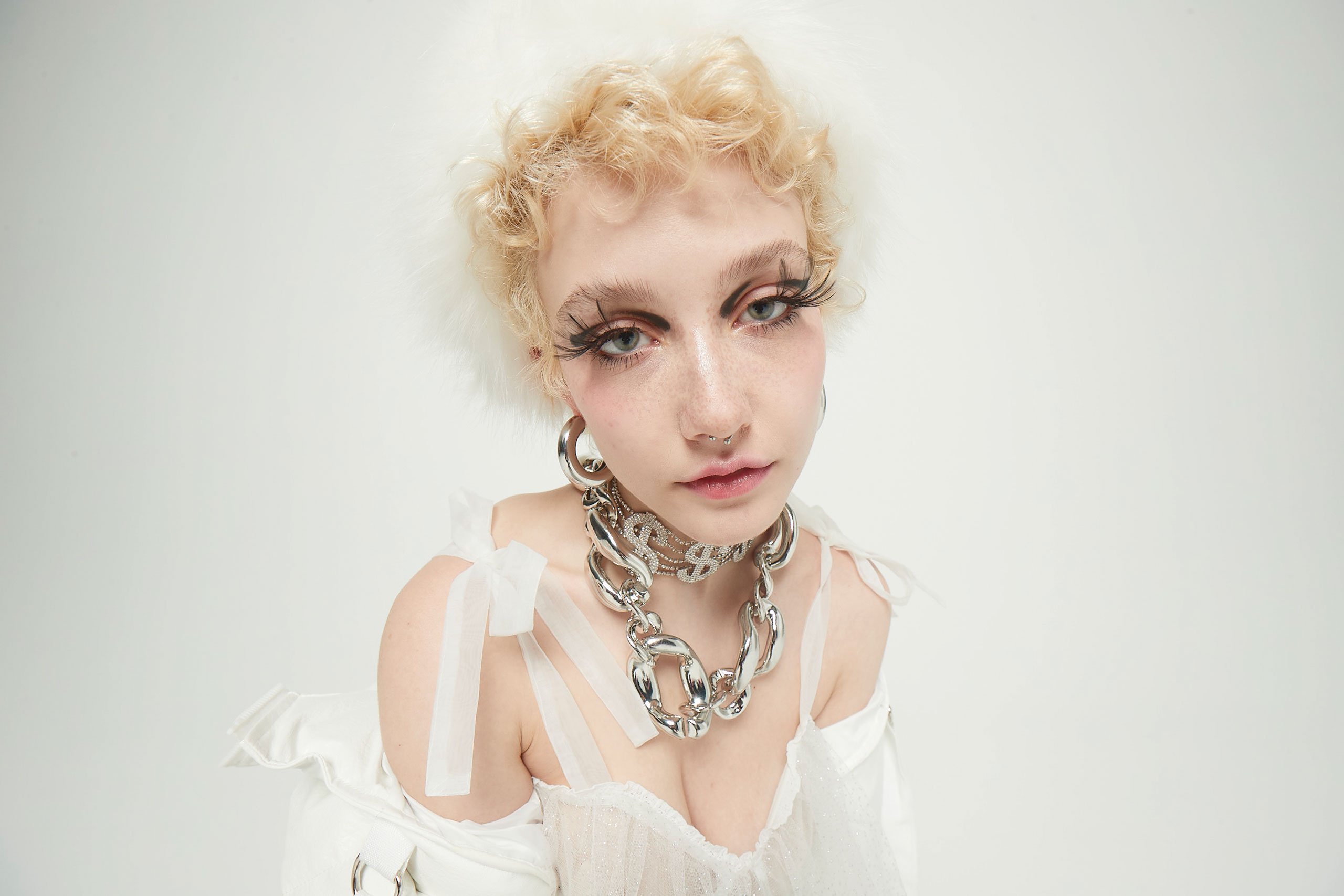 Chloe Moriondo: "It's a new era for me; I'm excited to slap people in the face with it" - Dork