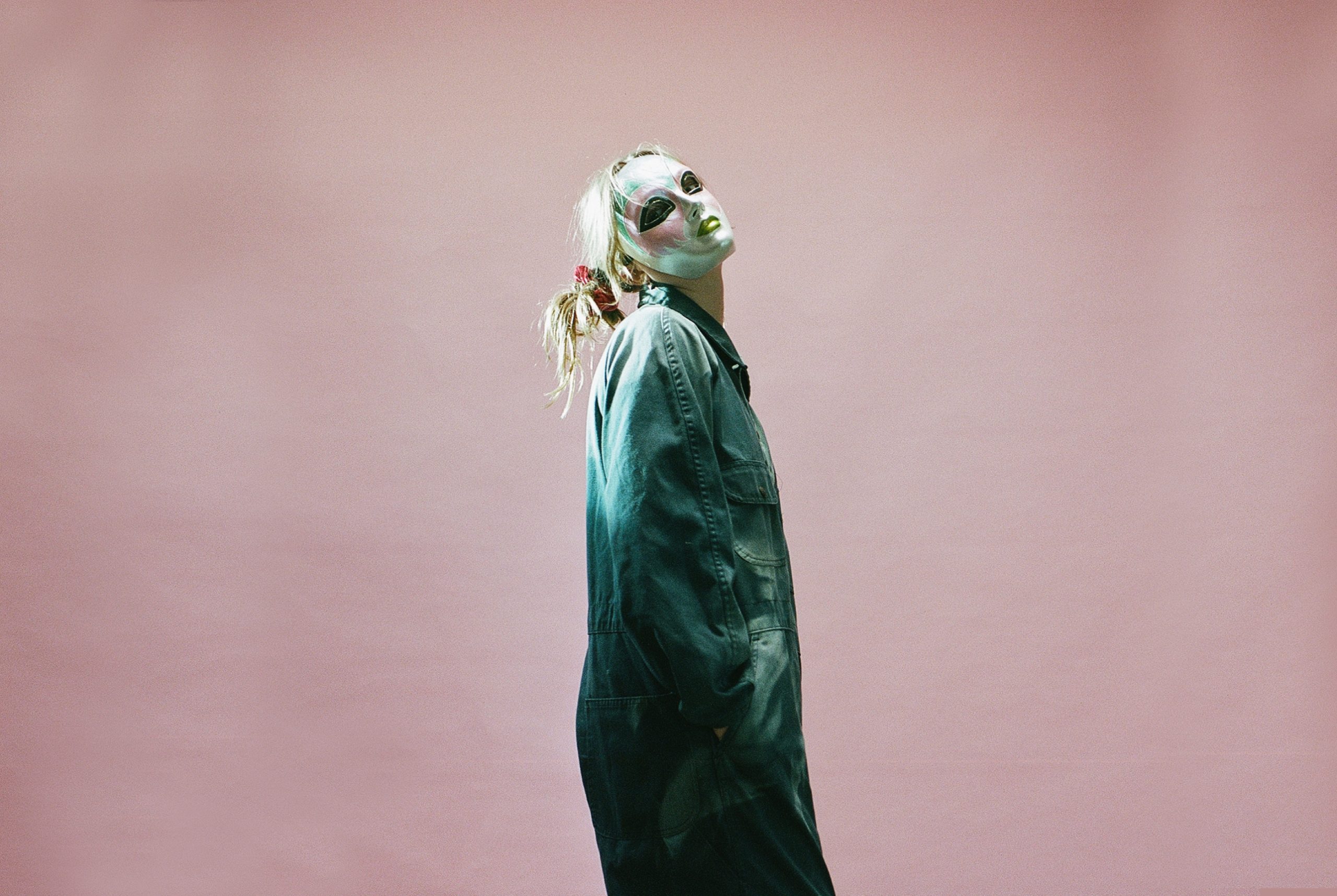 Dizzy have released a new single, 'Knock The Wind', from their imminent ...