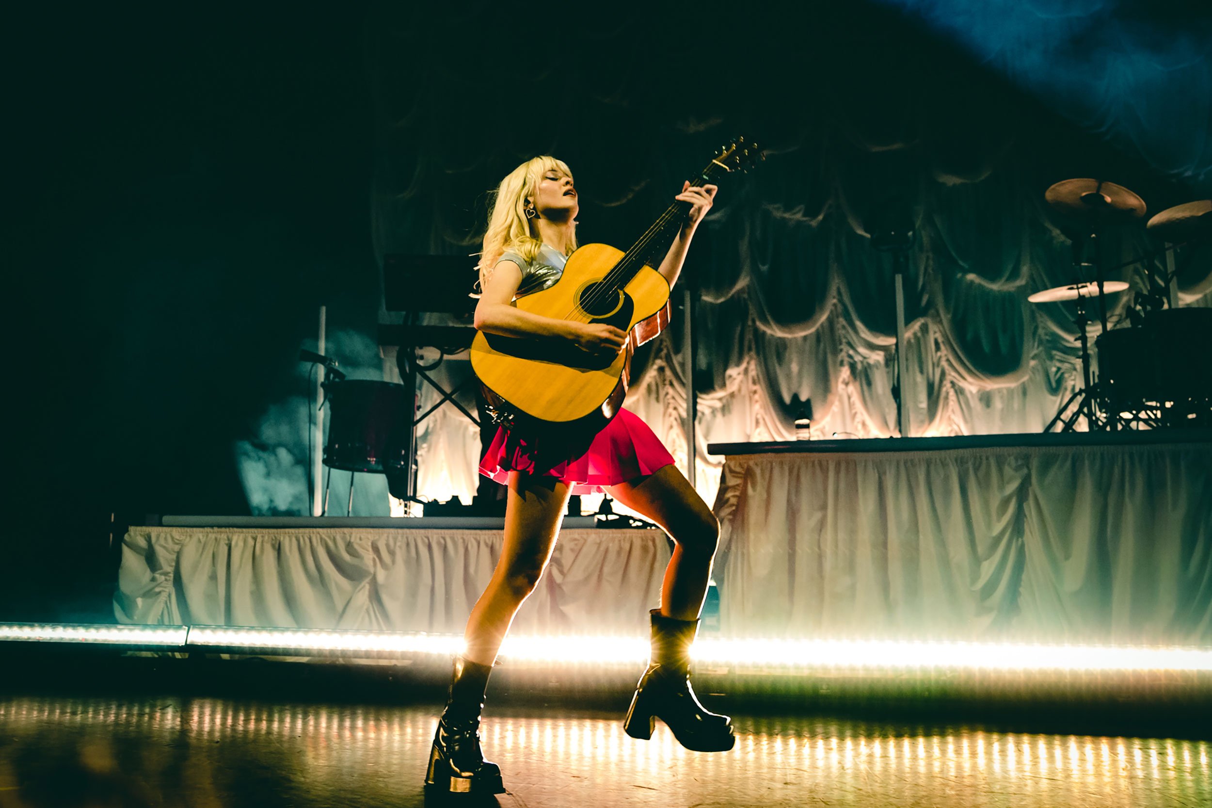 Maisie Peters continued her ascent to superstardom at London's Eventim ...