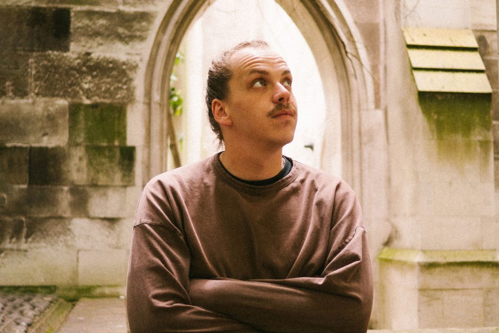 Brad Stank has released his second single of 2023, ‘Flicker On!’ - Dork