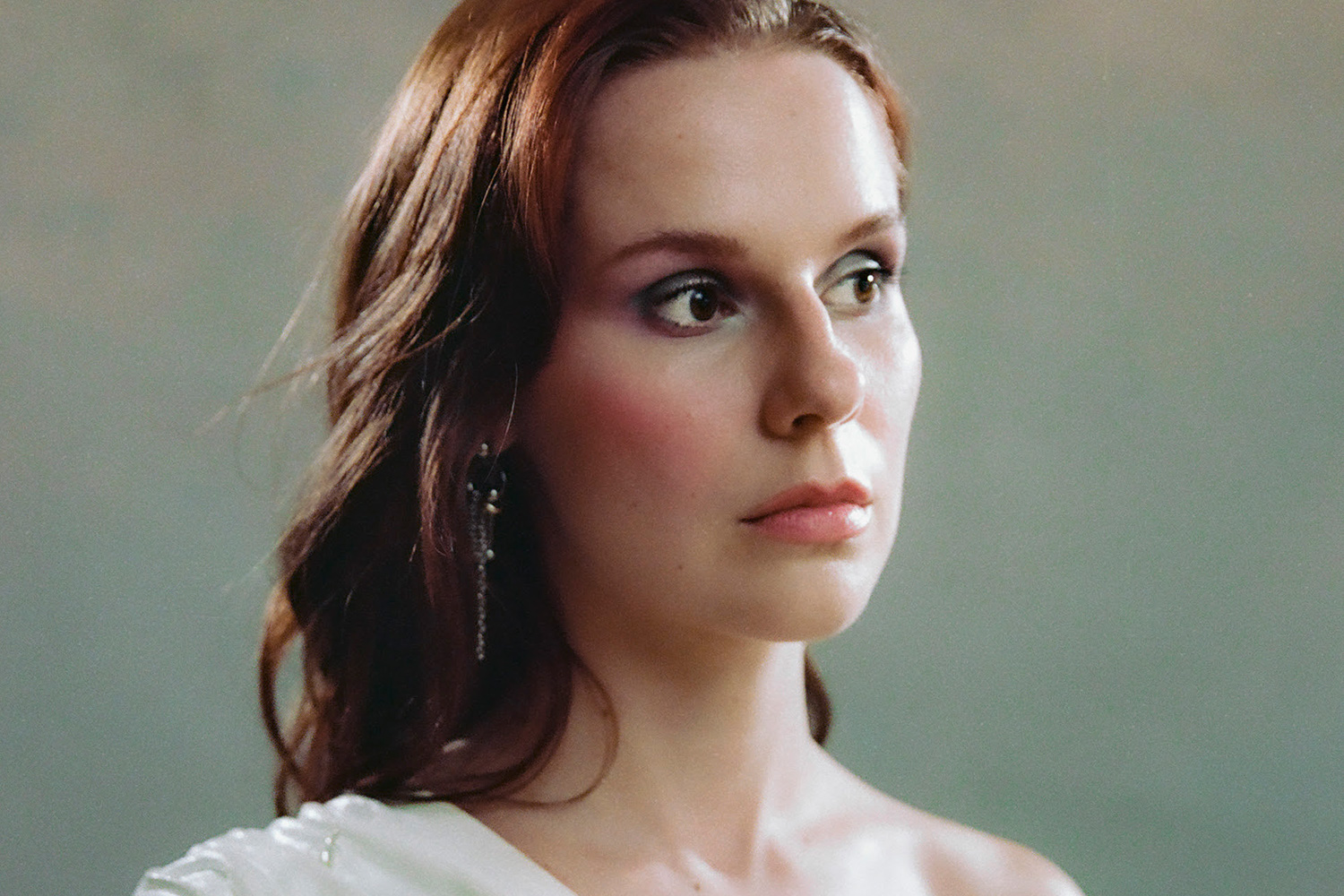 ELIO has announced her debut album with love/hate lead single, 'More ...