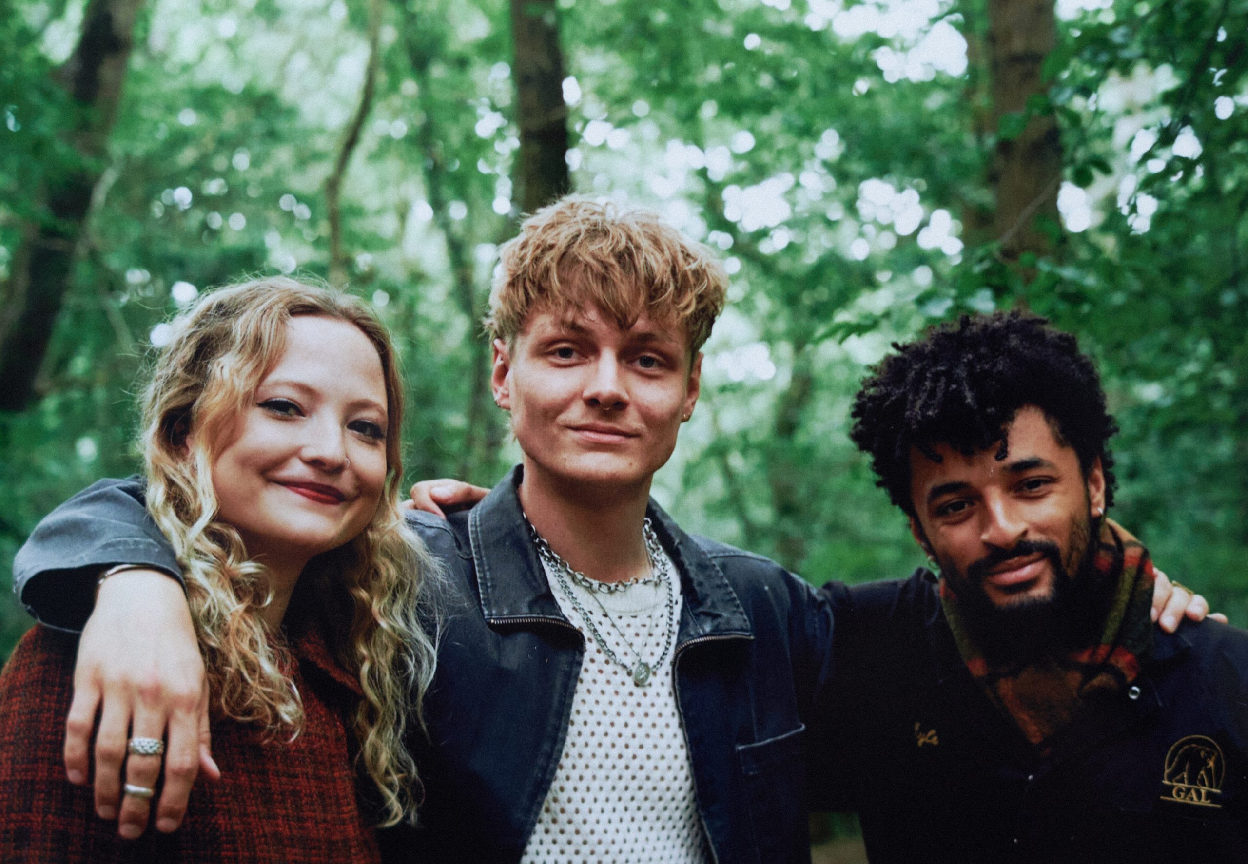 London newcomers Alien Chicks announce debut EP 'Indulging The Mobs ...