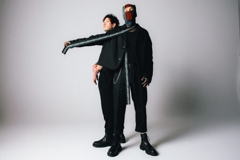 Twenty One Pilots have shared a cinematic new video for 'Paladin Strait ...