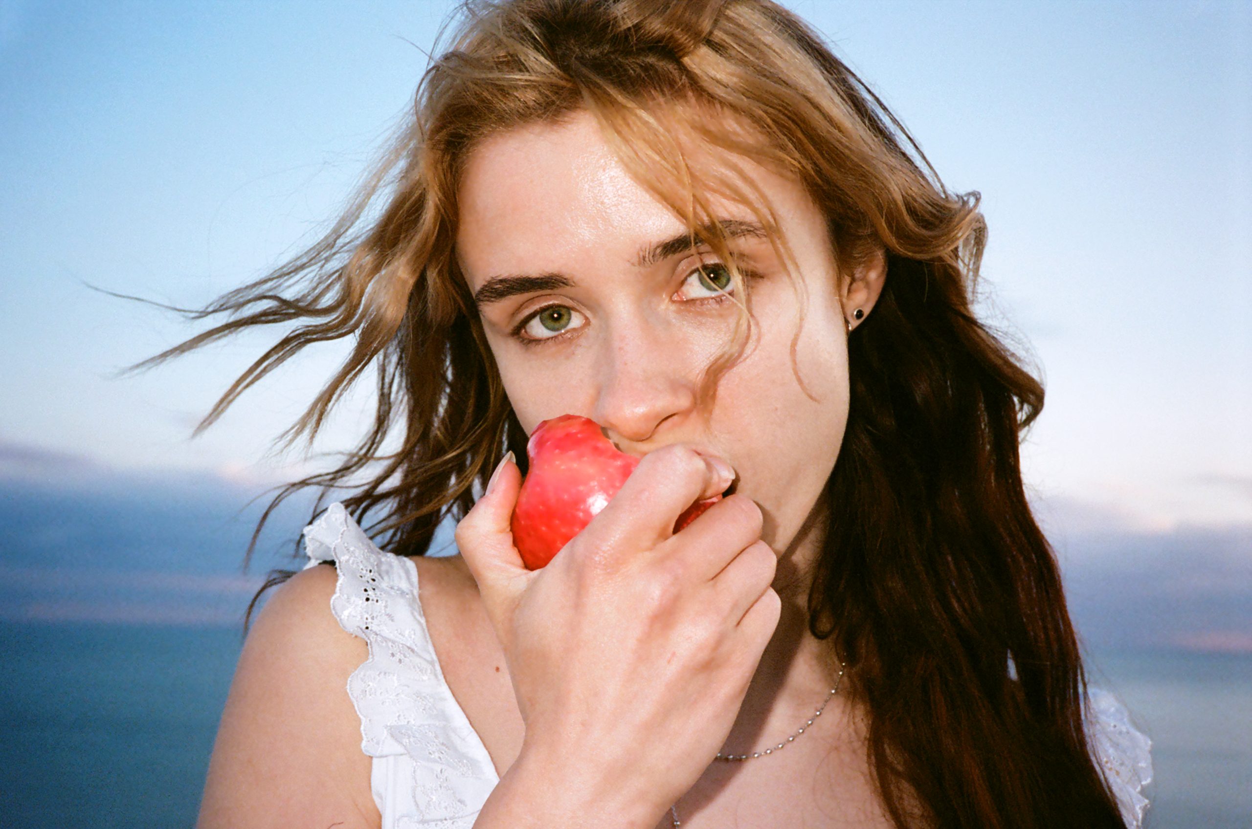 KAETO has announced her debut mixtape 'Intro' and shared new single 'U ...