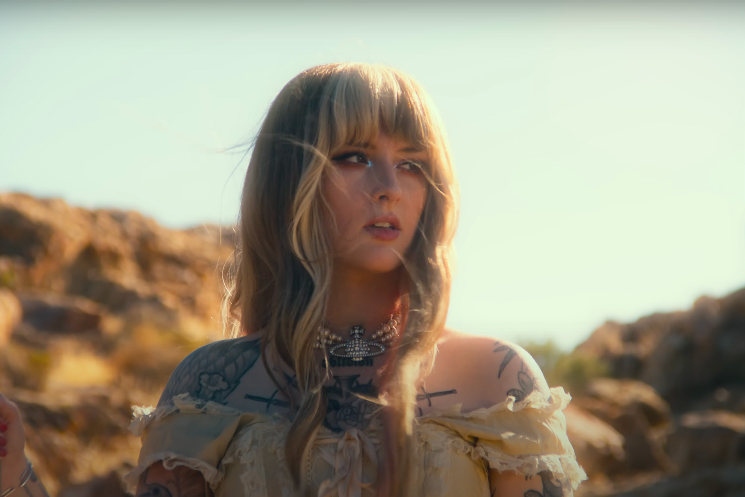 Mothica has unveiled her "yeehaw-thica" new single, 'Mirage' - Dork