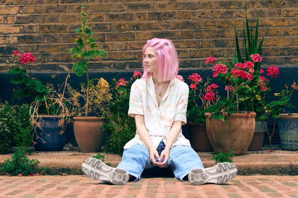 Emily Burns has released lockdown-inspired new single 'Are You Waiting?' ahead of her debut ...