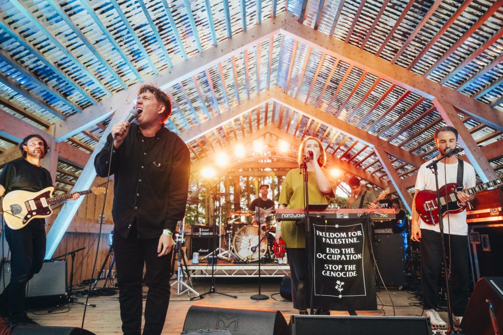 2000trees brings top-line bands and a swarm of new talent to Upcote ...