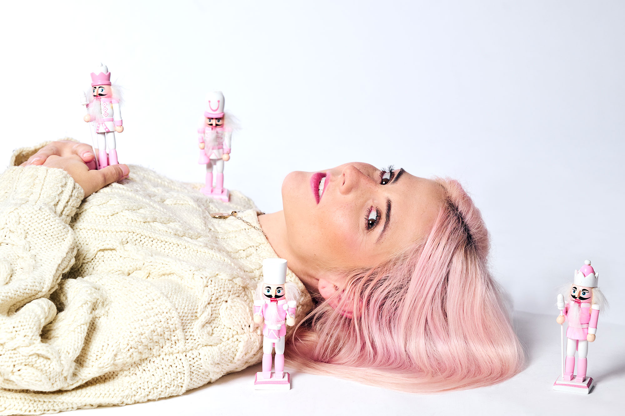 The Agenda Setter: Christmas Special Part 1 with Emily Burns | Dork