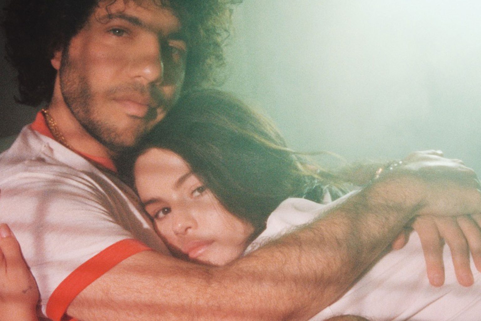 Selena Gomez and Benny Blanco are teasing a possible collaboration with Gracie Abrams - Dork