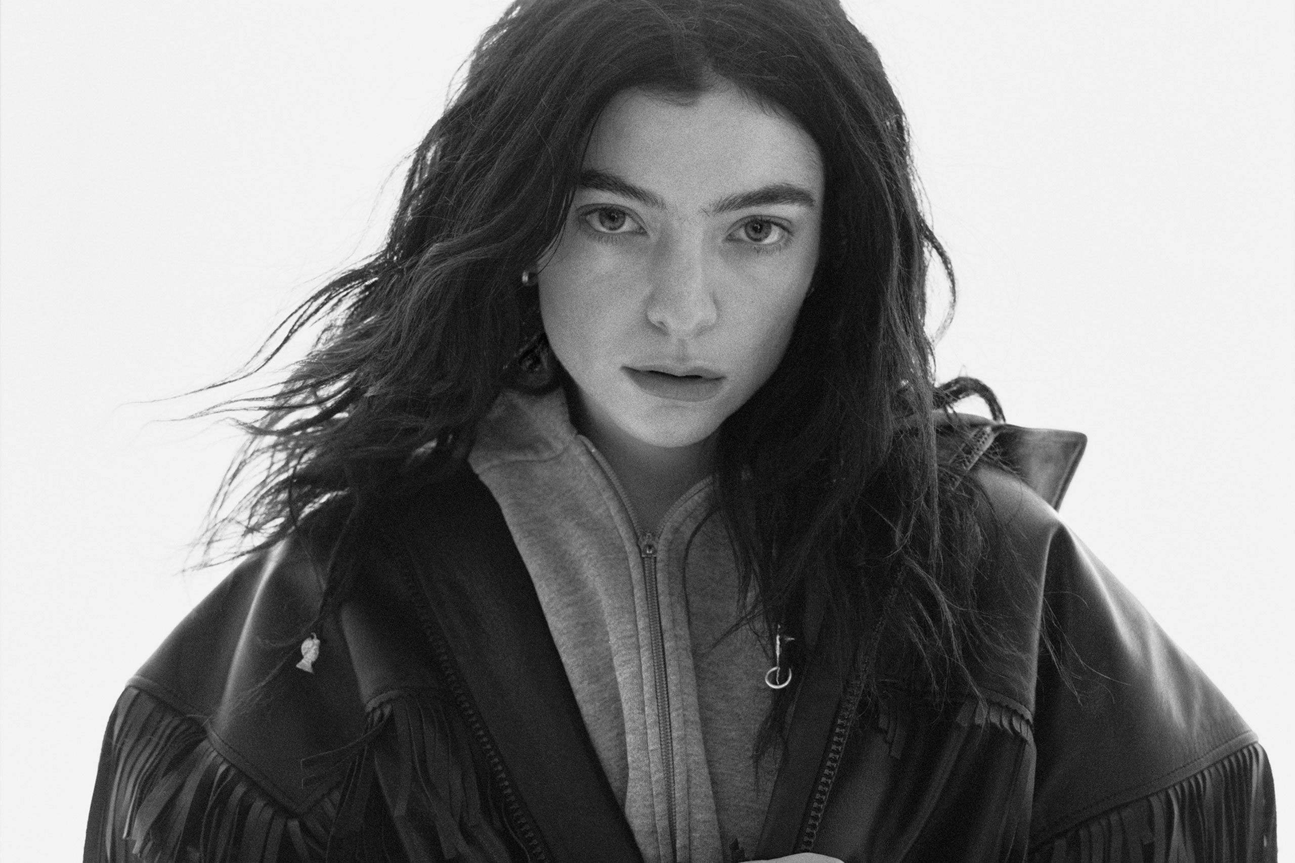 Lorde is hinting at that surprise Glastonbury performance again - Dork