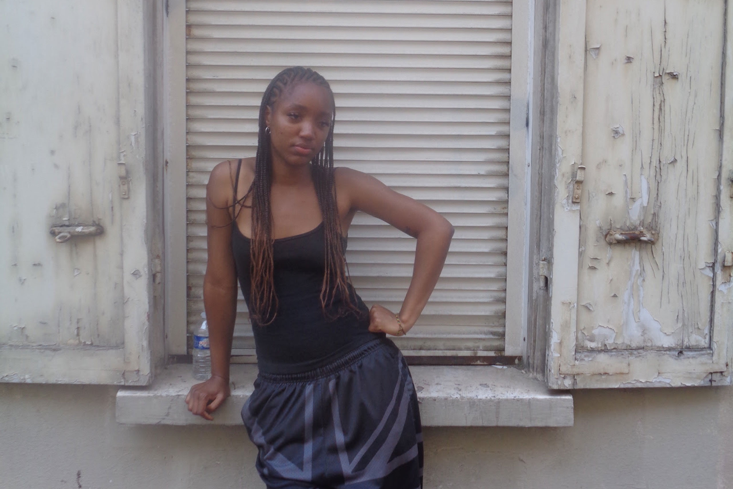 Dexter In The Newsagent has dropped her new single 'i told ya' - Dork